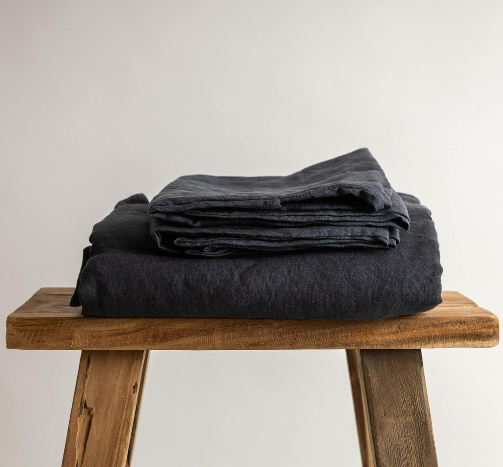 Midnight Blue Linen Fitted Sheets | The Linen Project – thelinenproject