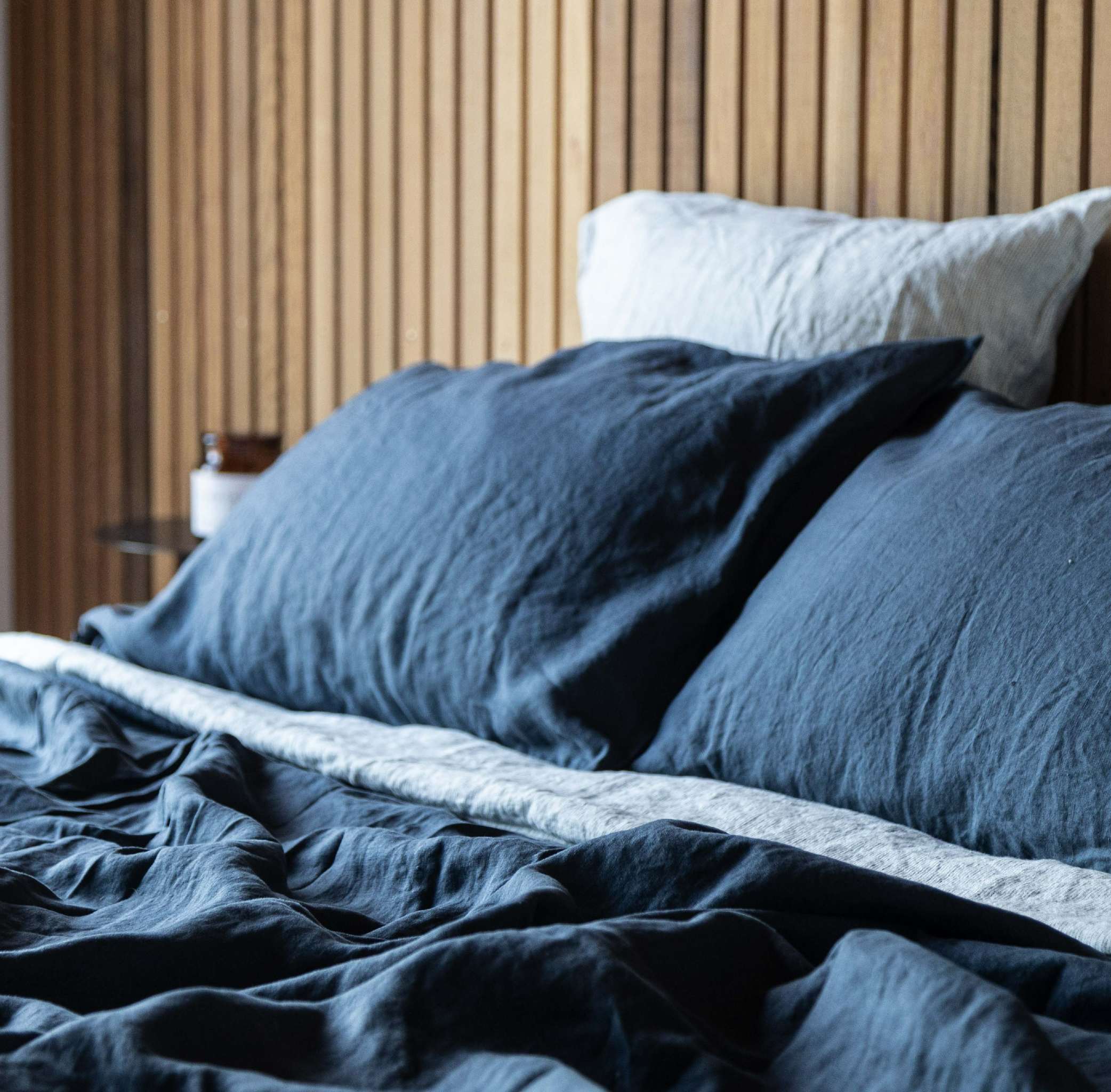 Midnight Blue Linen Flat Sheet | The Linen Project – thelinenproject